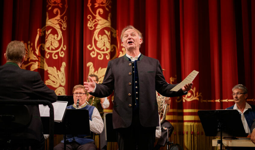 OPERN AUF BAYRISCH Regensburg